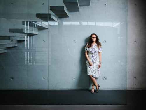 Julia Steinigeweg - Yasmin Fahimi / Die Zeit